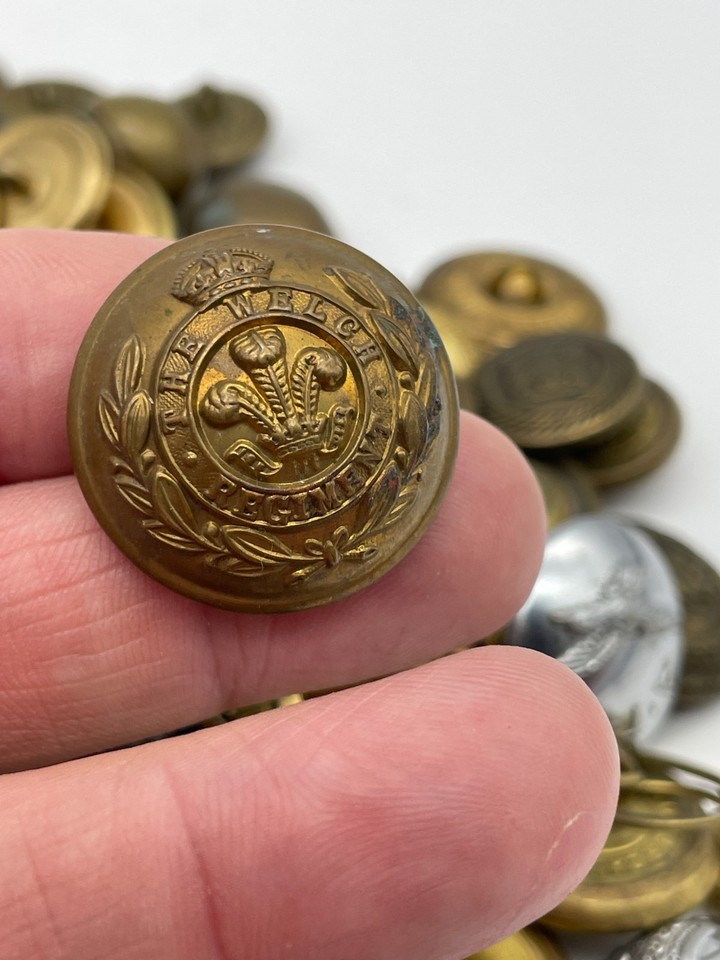 Substantial Lot of British Military Buttons | eBay UK