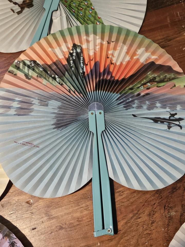8 Vintage Paper Hand Fan Lot Birds Flowers Asian Colored Metal Locking ...