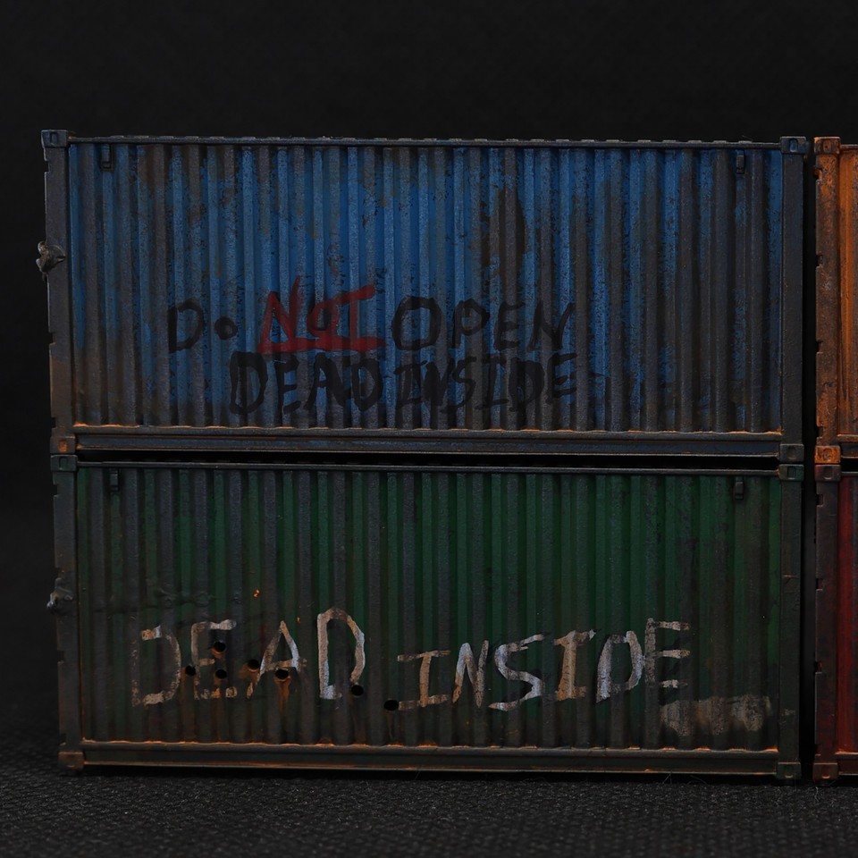 Painted HO Scale 1:87 20ft Container Cargo Box (Zombie Graffiti theme ...