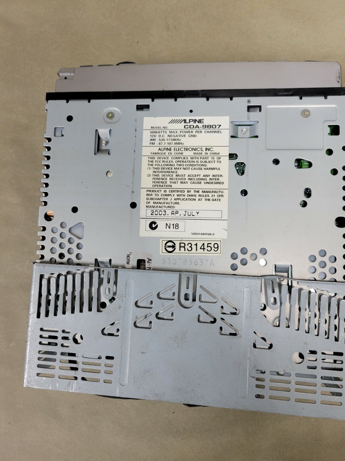 Alpine CDA 9807 Car Stereo Am FM Radio CD Detachable Faceplate Only for ...