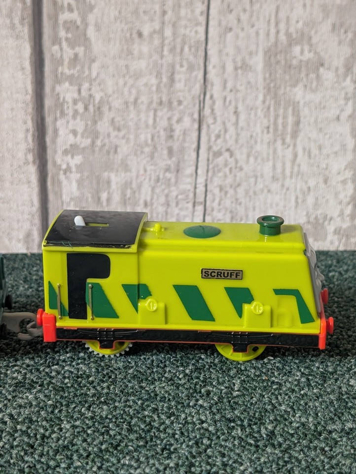 THOMAS THE TANK ENGINE & FRIENDS MOTORIZED TRACKMASTER REVOLUTION TRAIN ...