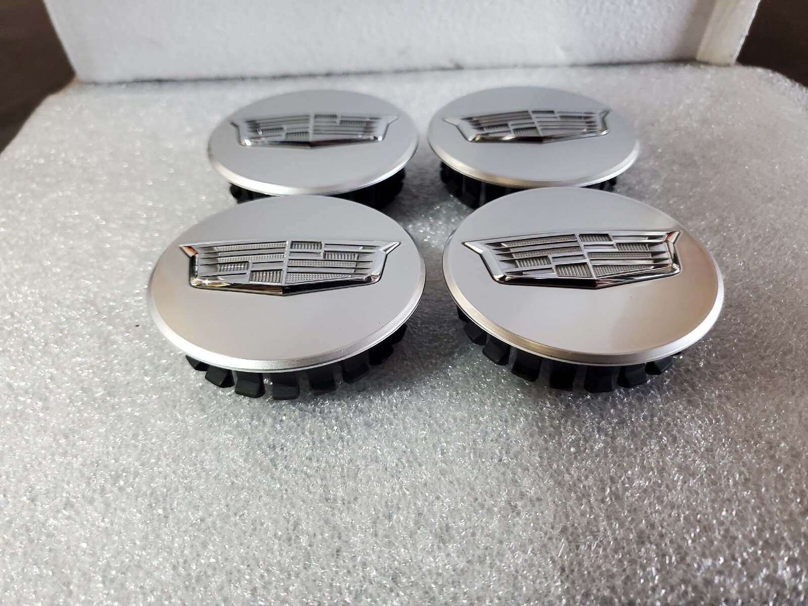 Original Cadillac OEM Center Caps Genuine GM Parts Stock XT6 CT6 XT5 ...