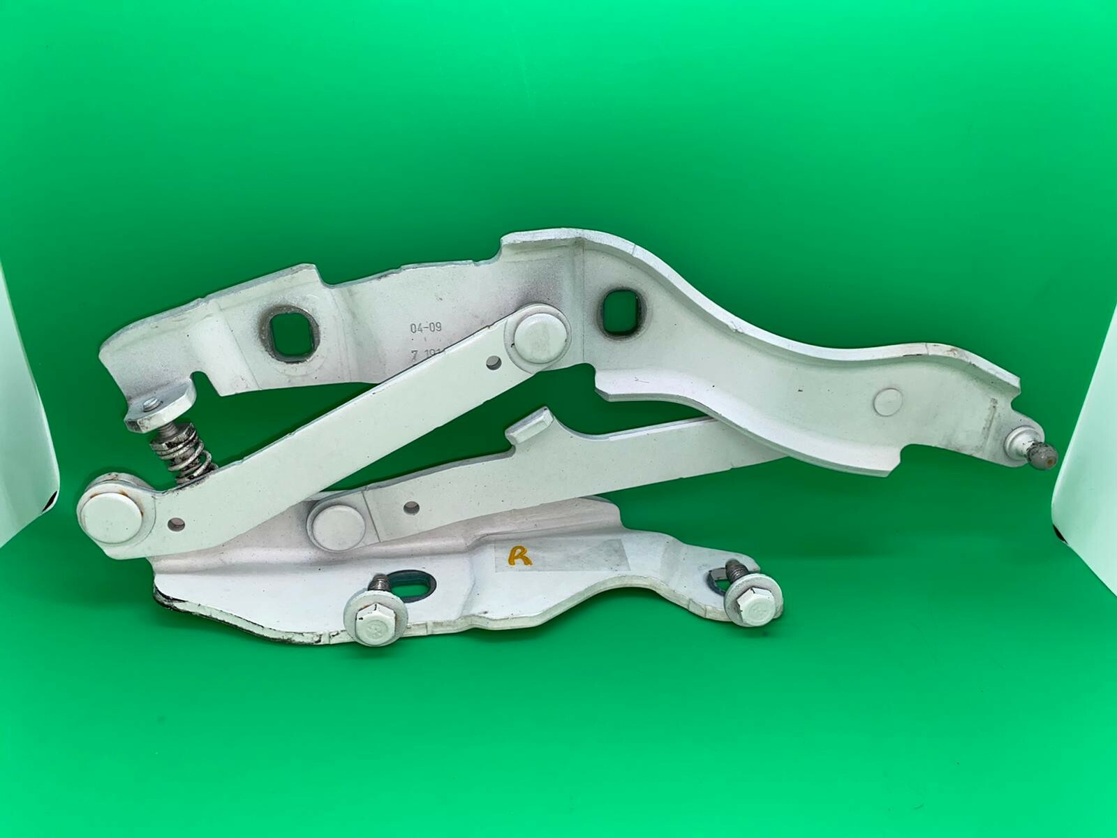 BMW 2009 White Front Right Side Bonnet Hinge Z4 E89 | eBay