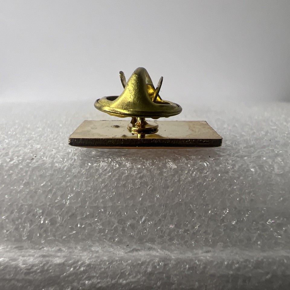 American Flag Hat Pin Lapel Pin USA Stars And Stripes Red White And ...