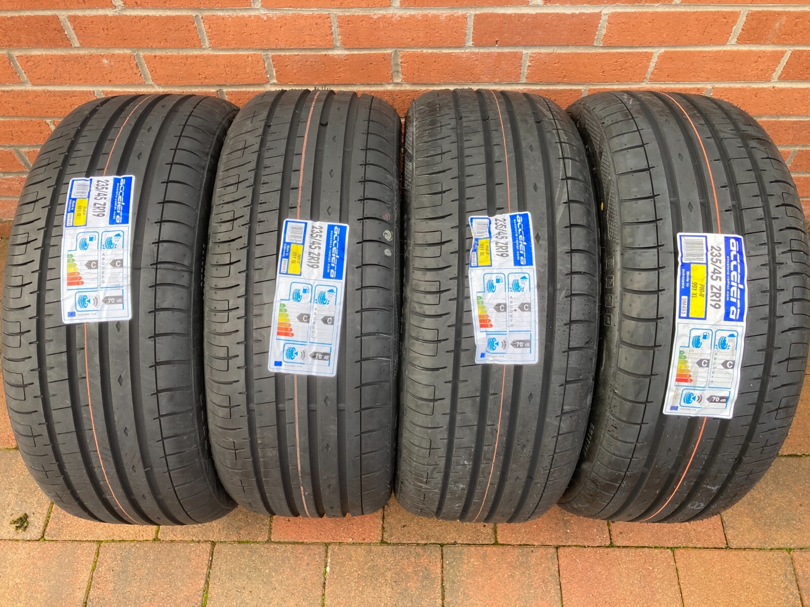 4 x 235/45ZR19 99Y XL ACCELERA 235 45 19 EXTRA LOAD TYRES 235/45R19 99Y ...