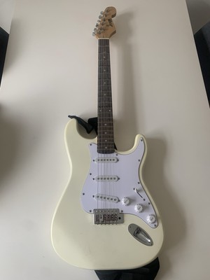 Full Size White Electronic Guitar + Amp, Carry Case, Tuner + Spares ...