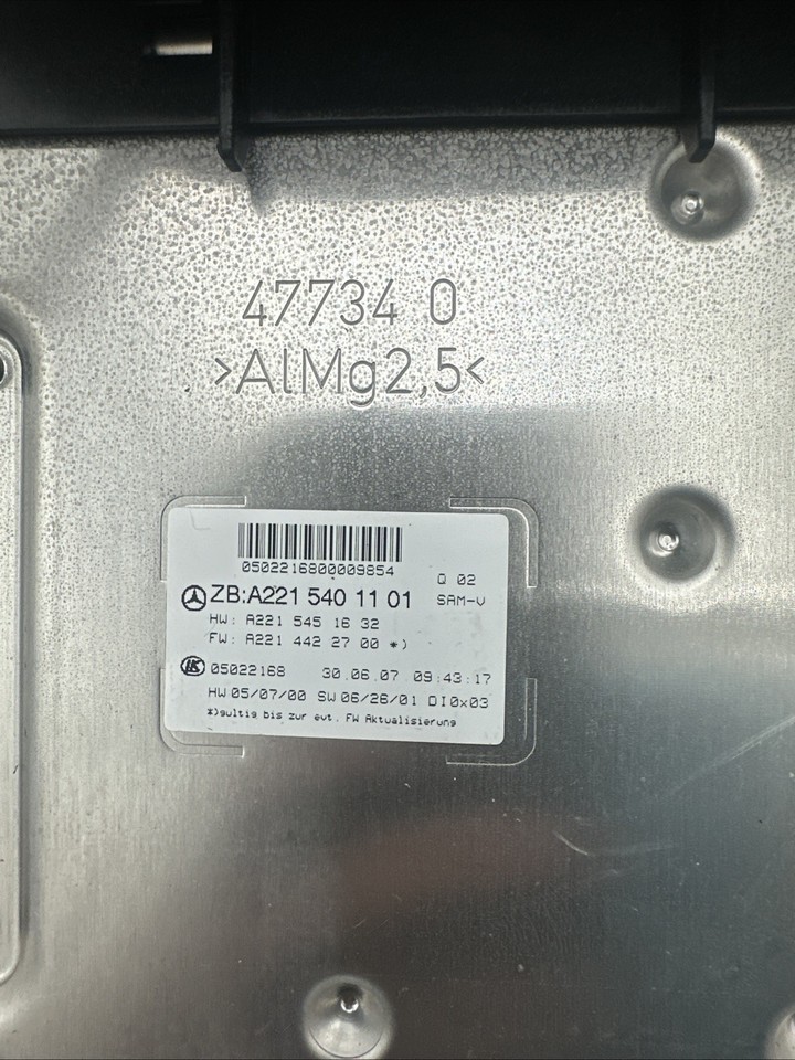 For 2007-2009 Mercedes W221 CL550 S550 Front Fuse Relay Box SAM Control ...