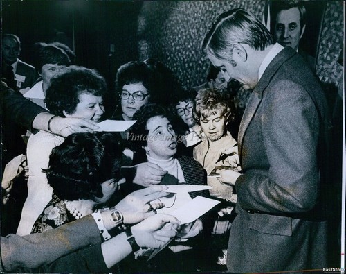 1978 V. President Walter Mondale Signs For Fans In Seattle Politics ...