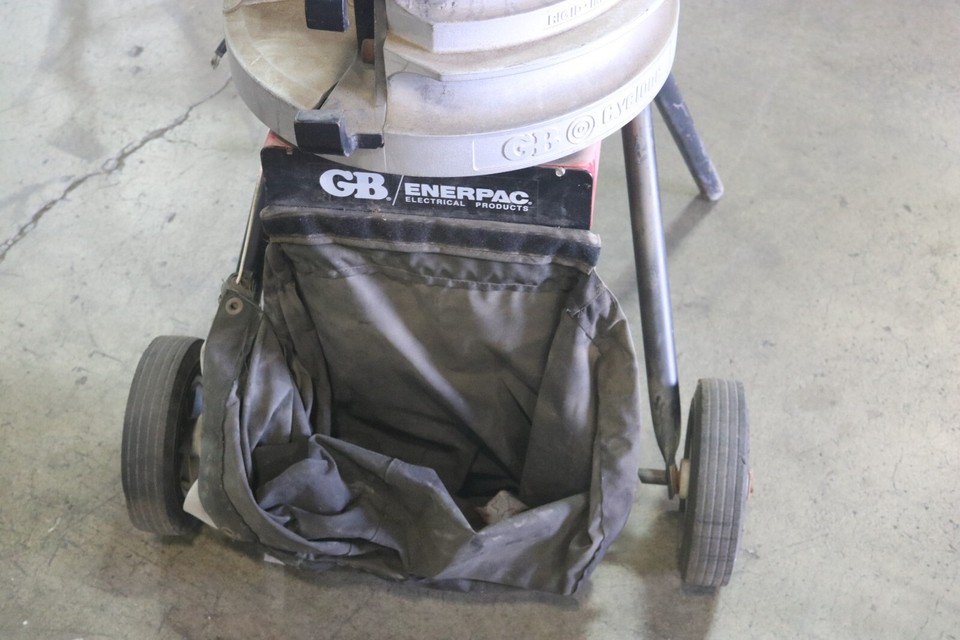 Greenlee GB ENERPAC CYCLONE B-2000 CONDUIT BENDER 1/2-2" | eBay