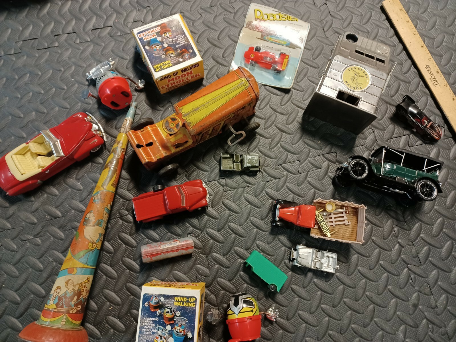 Vintage Tin Windup Marx Robot Slot Machine cars Trucks Japan Tin Toy ...