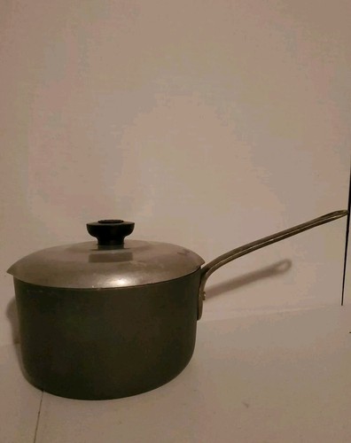 Magnalite GHC 2 Quart 2 Liter Sauce Pot Pan With Lid Anodized Cast ...