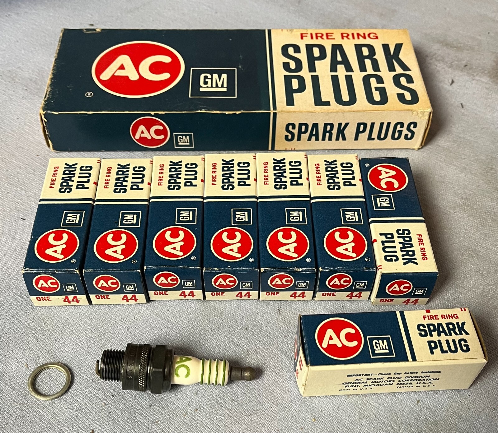 Corvette spark plug set 1963-67 SB 300Hp and up. NOS AC 44 Gm #1559492 ...