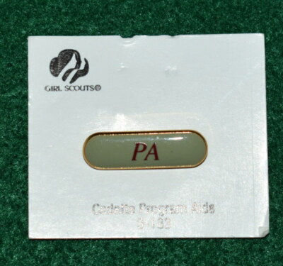 VINTAGE GIRL SCOUT - CADETTE PROGRM AIDE PIN 1995 - NEW ON CARD | eBay