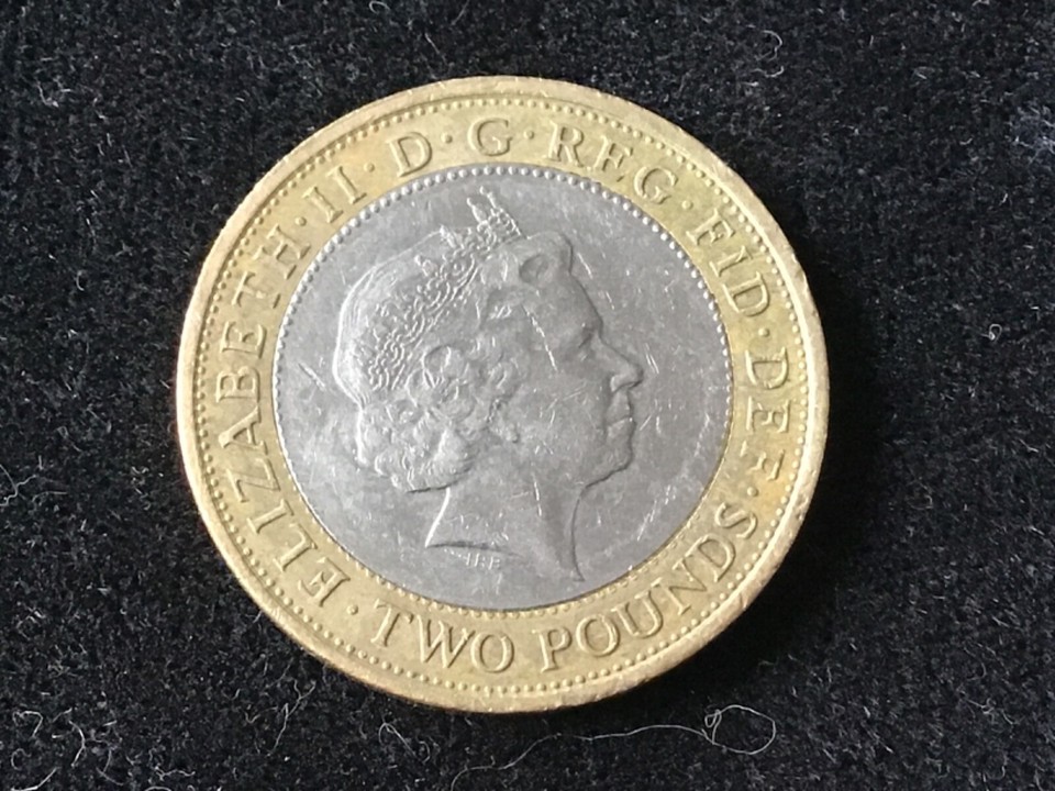 Rare 1863 - 2013 London Underground 150 Year Mind The Gap QEII £2 TWO ...