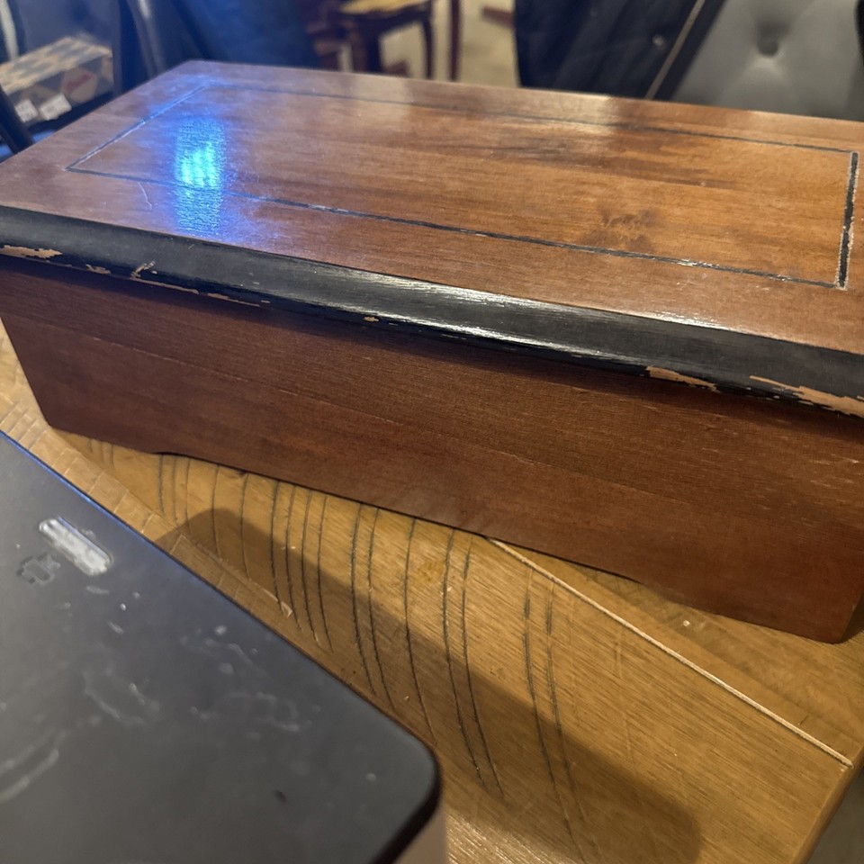 Antique 19th Century Swiss 8 Air Wooden Music Box in good working order ...