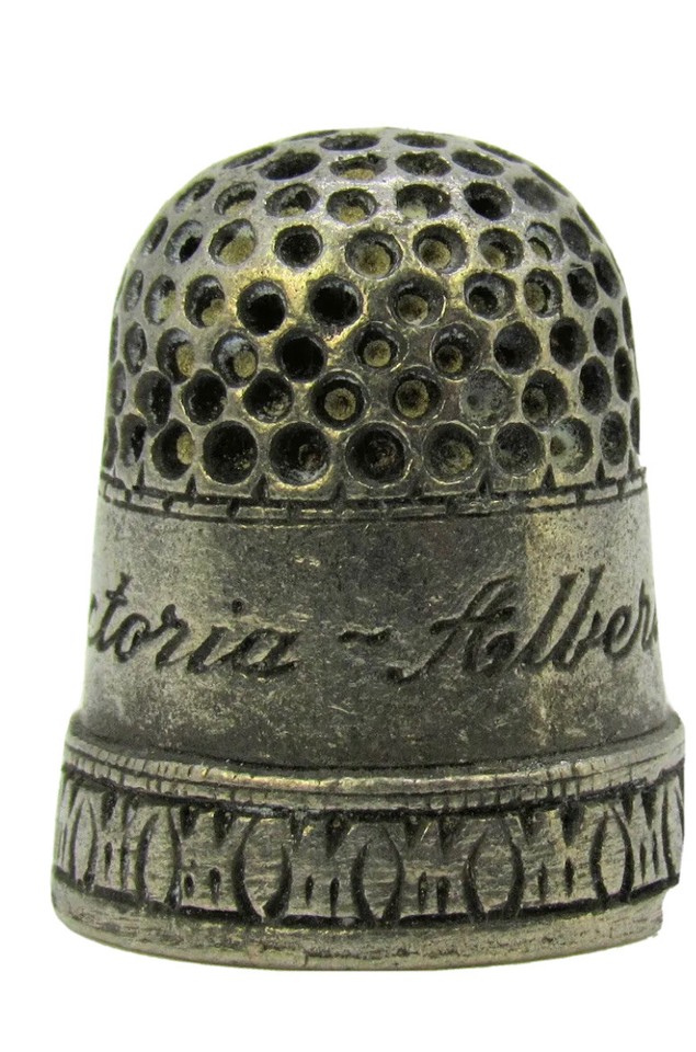COLLECTIBLE PEWTER THIMBLE VICTORIA AND ALBERT 1840' BY WESTAIR | eBay