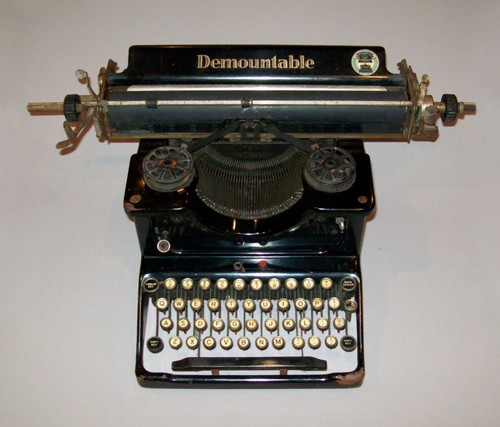 Rare Old Antique Vtg 1920s Demountable Typewriter Ca 1924 Very Nice All ...