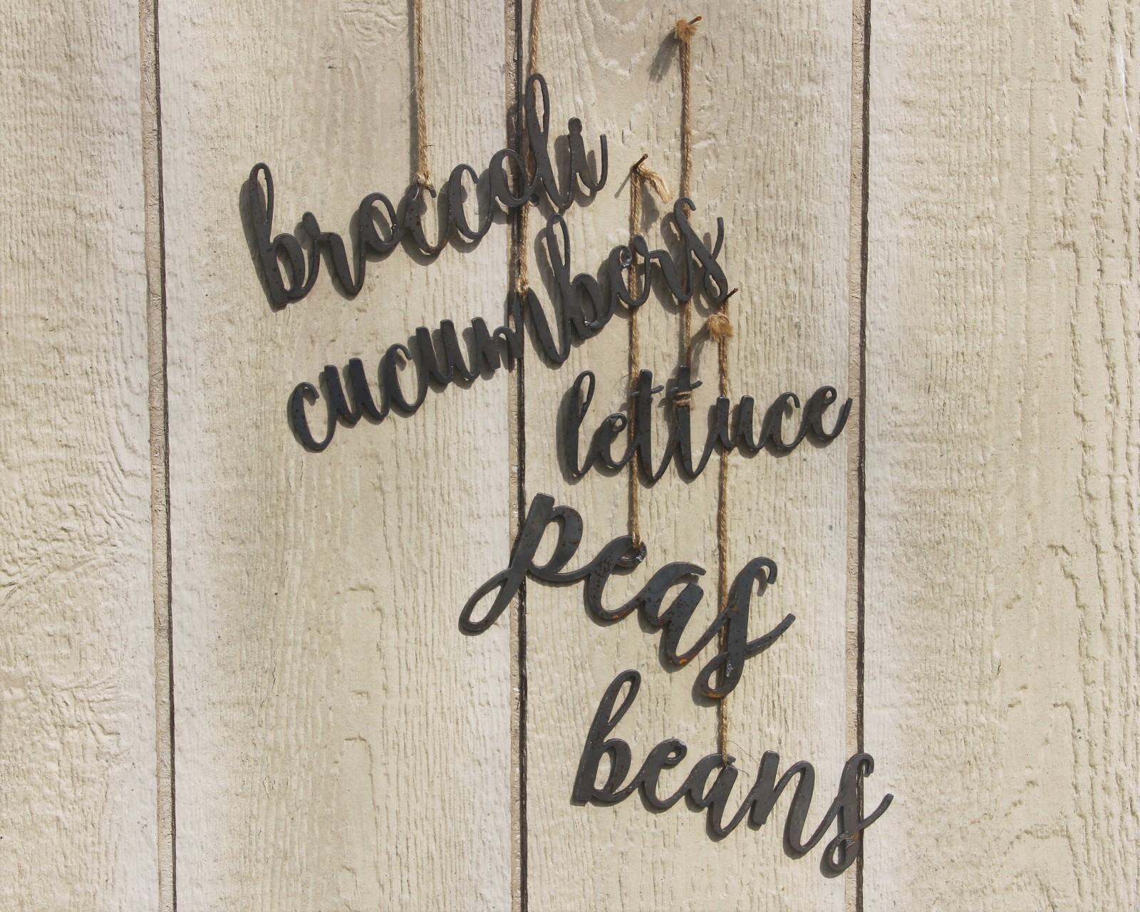 Peas name plates, vegetable garden signs, hanging vegetable decor ...