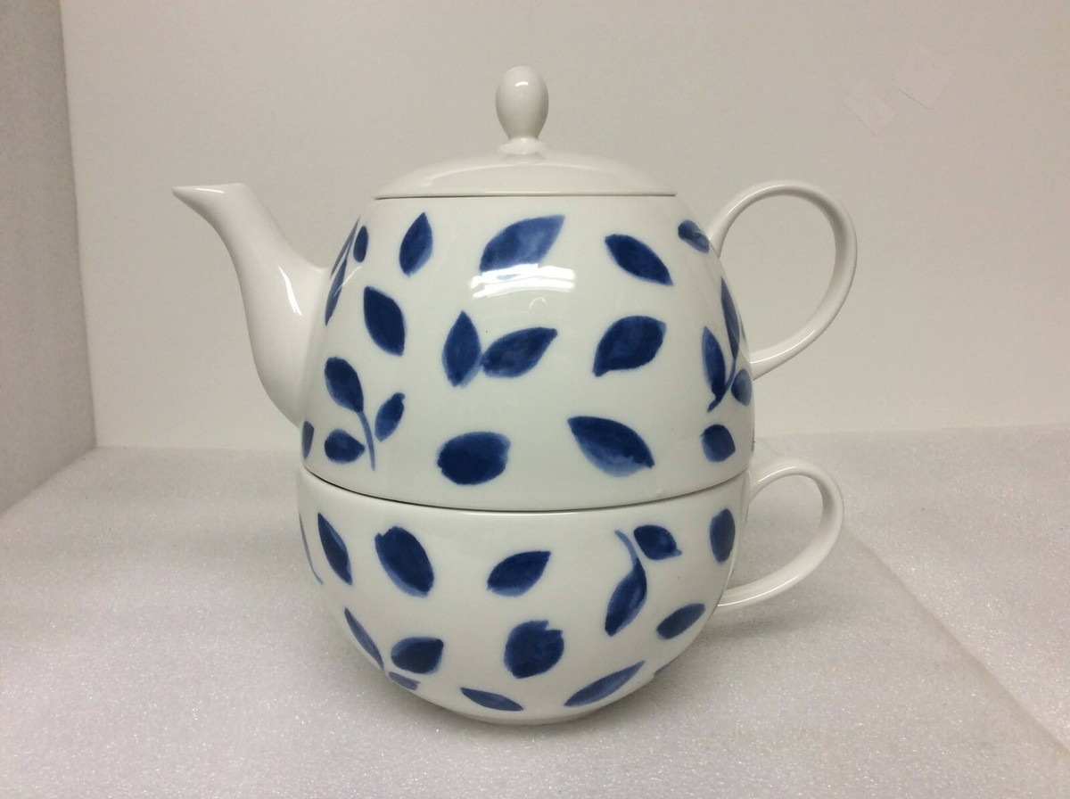 Martha Stewart Tea Sets