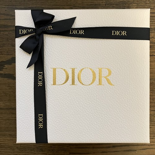 Dior Empty Gift Storage Box Medium White w Tissue, Envelope, Ribbon 8 ...