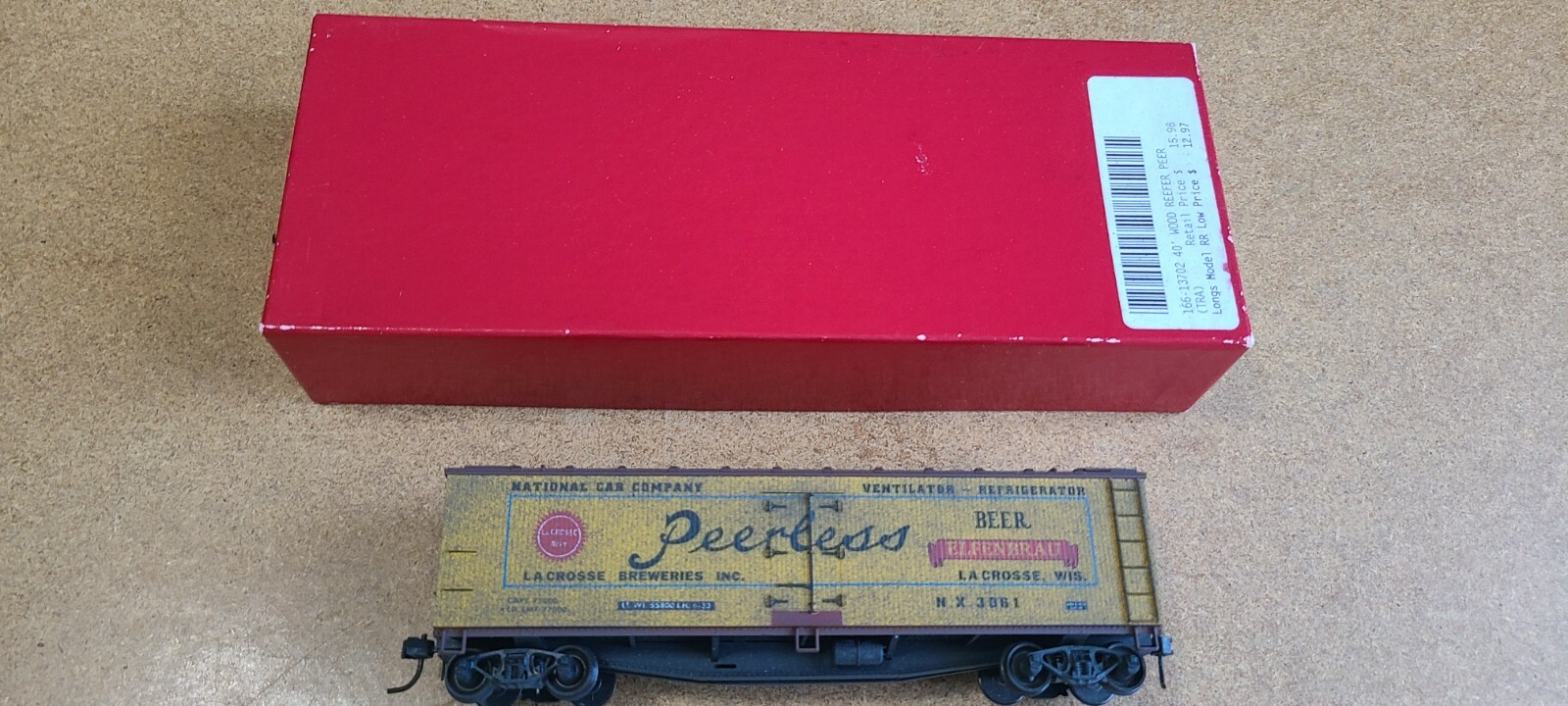 Branchline HO 40' Peerless Wood Reefer #13702 w/kadee (weathered) | eBay