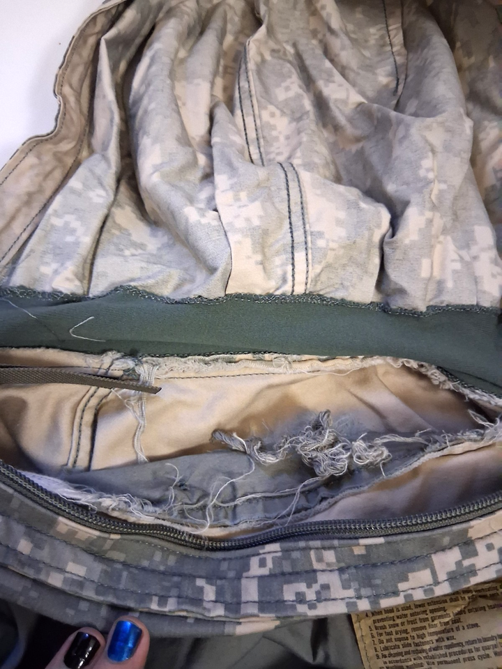 USGI UCP ACU M-65 Cold Weather Jacket - Medium Regular w/ Badge ...