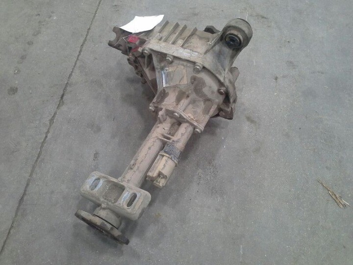 2005-2006 Chevy Tahoe Front Axle Differential Carrier 3.42 Ratio opt ...