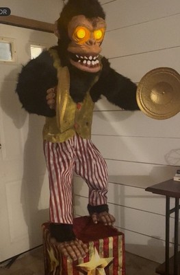 Spirit Halloween Animated Life Size Animatronic Prop Monty Monkey Prop ...