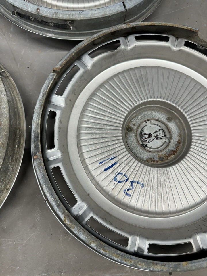 1965 1966 Chevy Impala SS Hubcaps 14" Wheel Covers Hub Caps Super Sport ...
