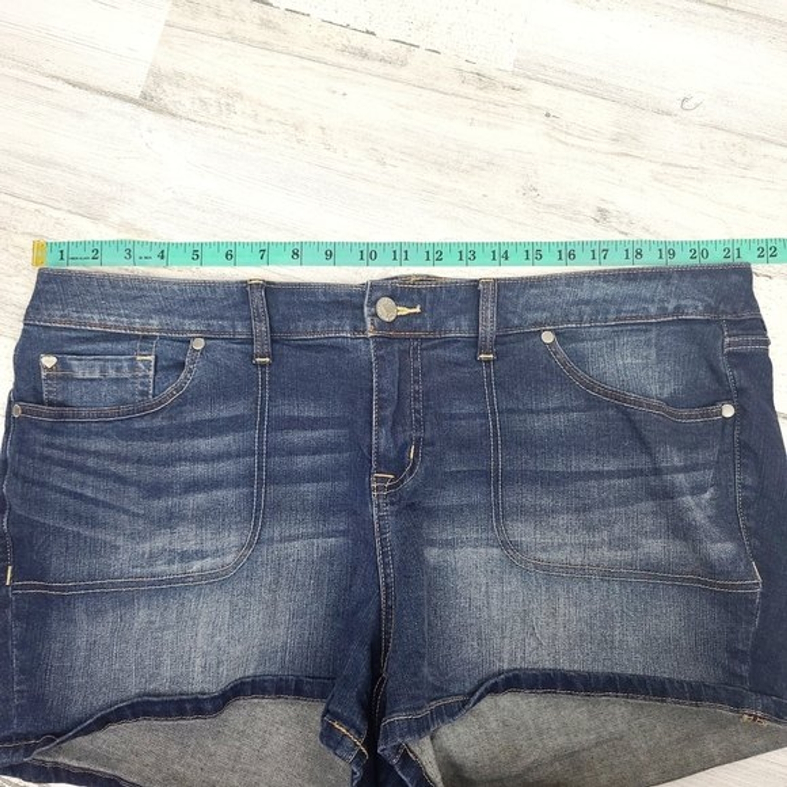 Torrid Women's Skinny Short Shorts with Square Pockets Size 20 | eBay