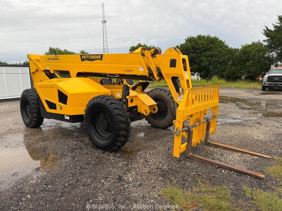 2023 Pettibone 944X Extendo 44' 9k Telescopic Reach Forklift ...