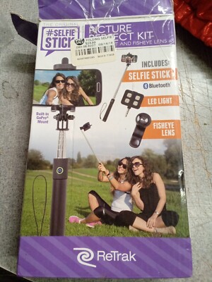 ReTrak Foldable Bluetooth Selfie Stick with Light and Lens - Black ...