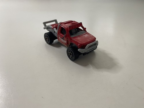 Matchbox Rock Shocker rot/hellgrau Geländewagen Mattel MBX Trial red ...