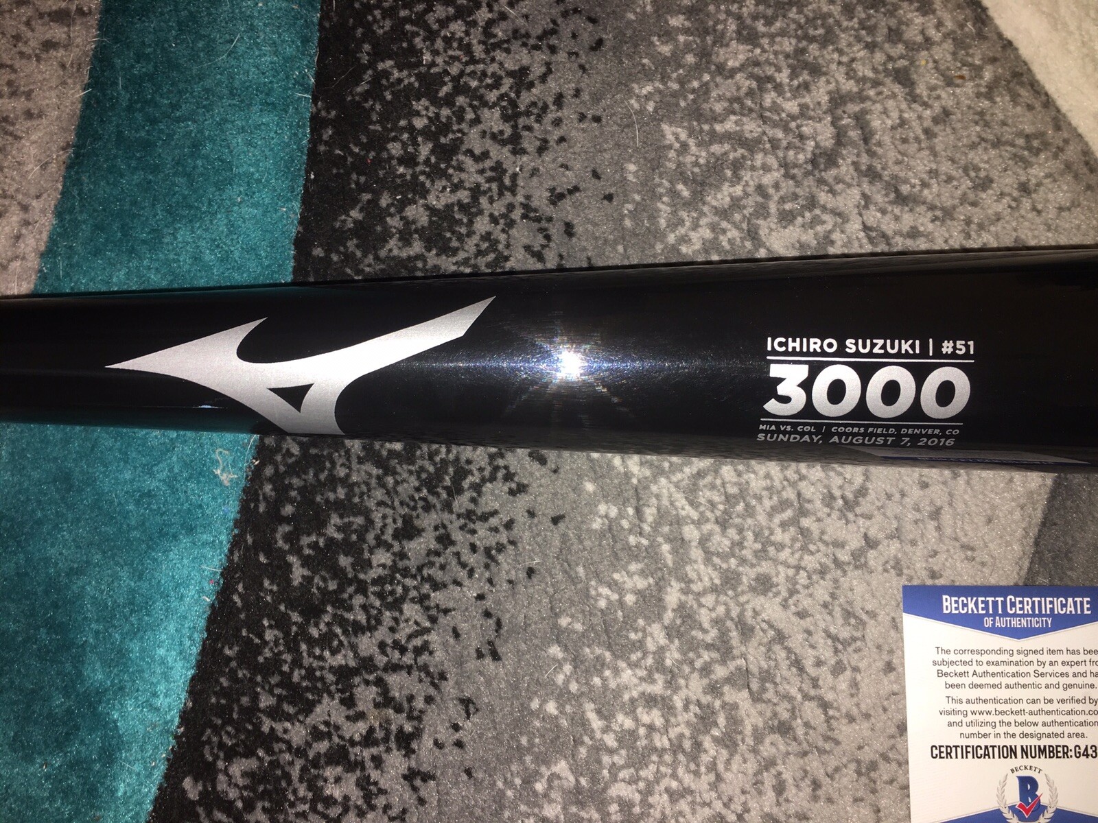 Ichiro Suzuki Signed Commemorative 3000 Hit Bat Miami Marlins History ...