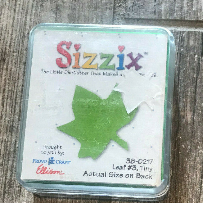 Sizzix Die Leaf Moon Frog Star Soccer Ball Christmas dog cat heart ...