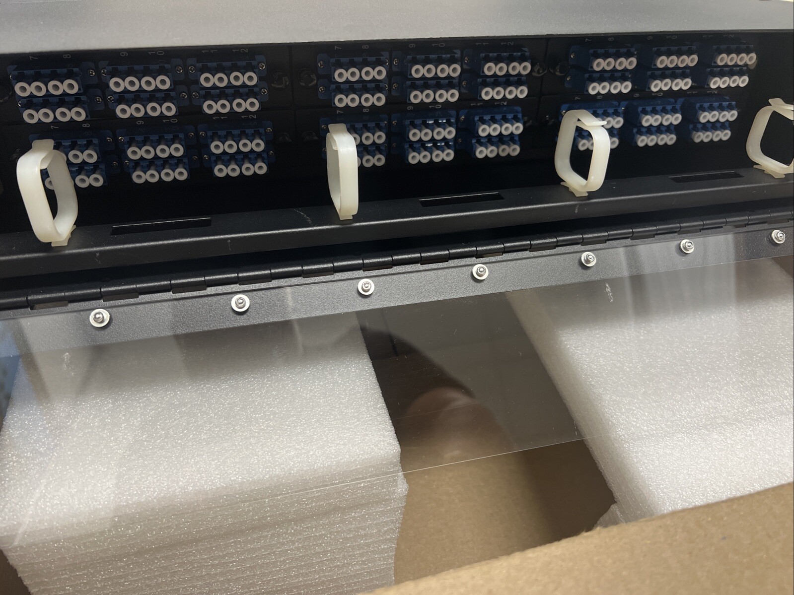 Fiber Optic Rack Mount 2RU LCUPC 72 Port SMF FDP - Fiber Optic Panel ...