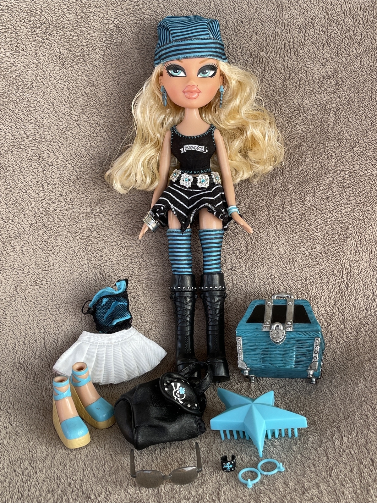 Bratz Treasures! Pirate Cloe Doll Rare - Complete! | eBay