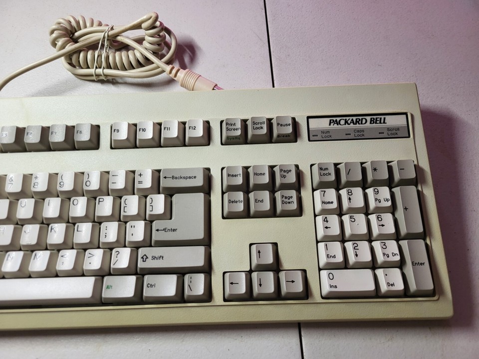 Vintage XT/AT Packard Bell 386 Keyboard BTC 5339S 5-Pin DIN AUTO SWITCH ...