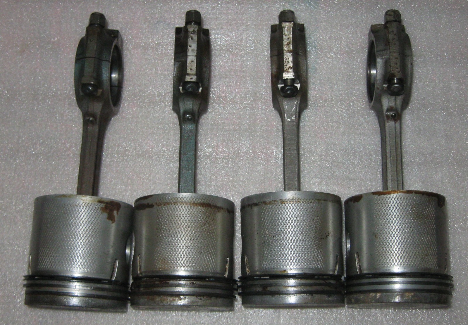 Sunbeam Alpine Series I & Rapier 1494 Engine Piston & Connecting Rod ...