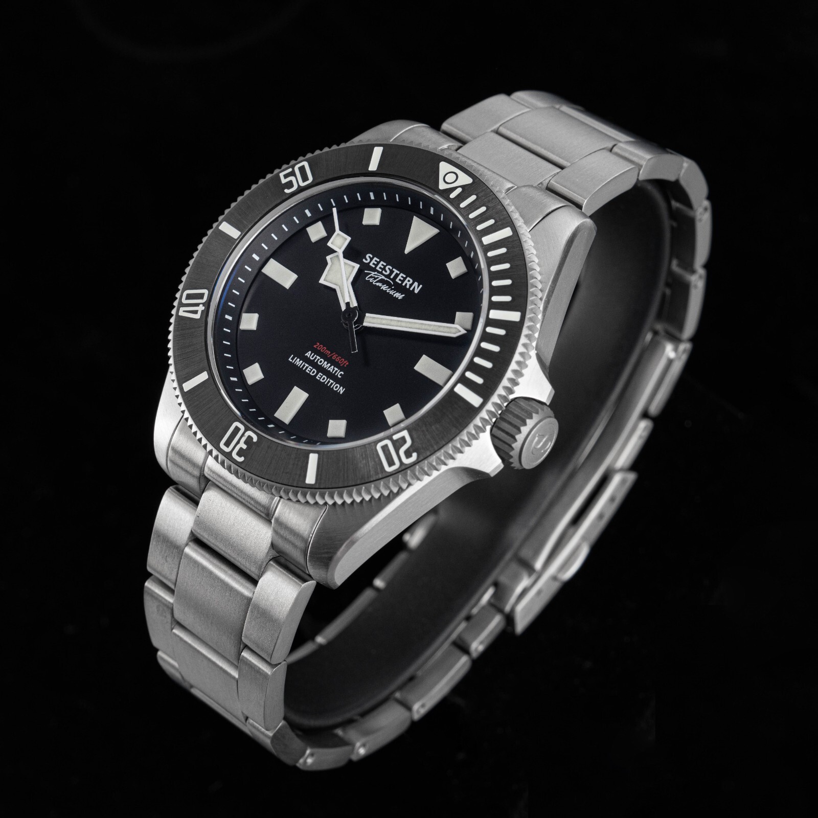 SEESTERN Titanium series, Black, NH38, Sapphire, Lume, 200m Diver ...