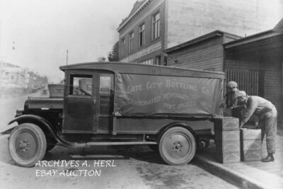 General Motors GMC factory delivery truck automobile press photo ...