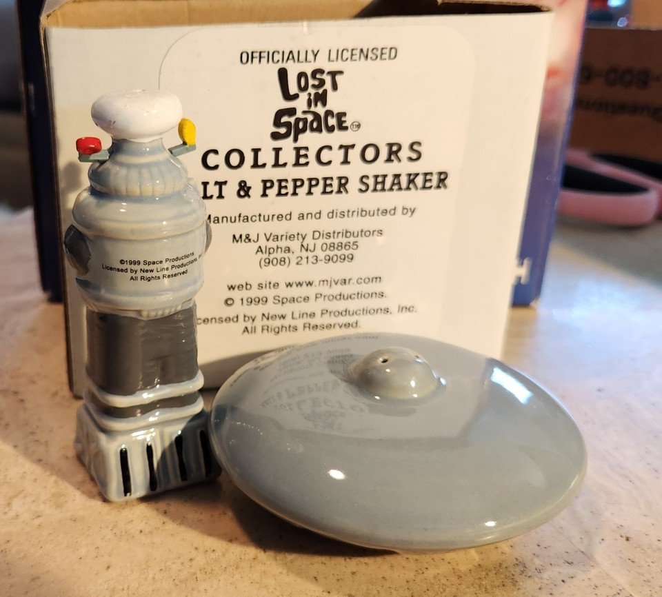 MIB Lost in Space B9 Robot & Jupiter II Ceramic Salt Pepper Shaker Set ...