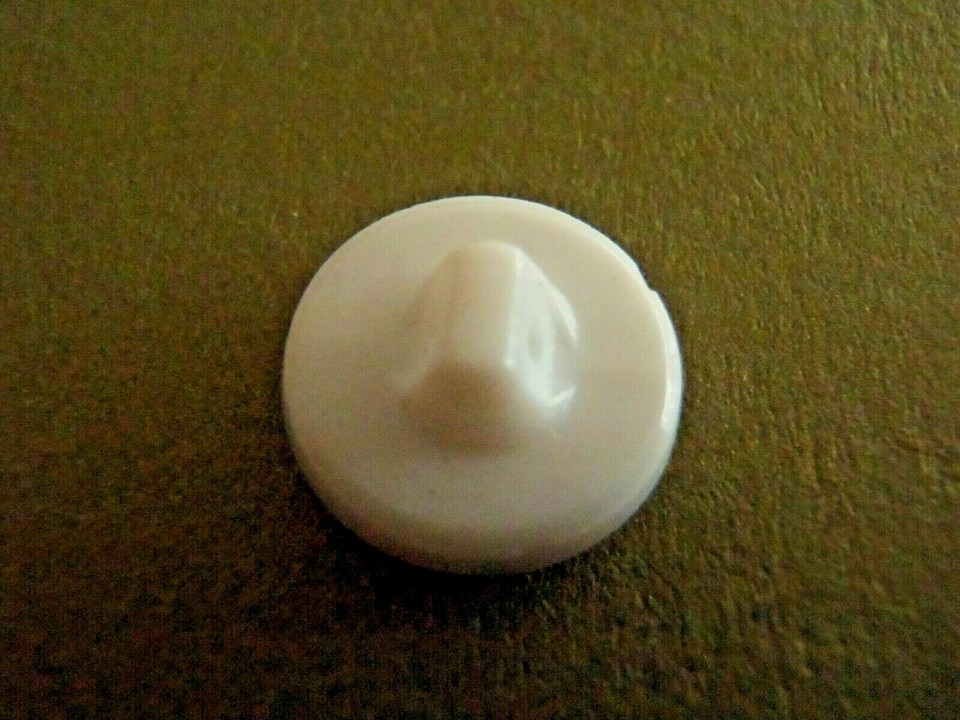 Vintage Glass Dog button white red trim 14mm shanked collect sew craft ...
