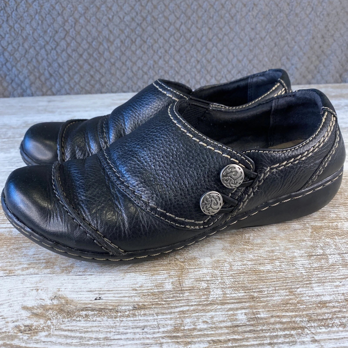 Clarks Unstructured Women's Un Loop Black Slip-on Shoe Top Sellers | emergencydentistry.com