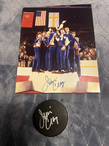 Jim Craig Signed Photo 8"X10" Miracle on Ice 1980 And Puck USA Hockey ...