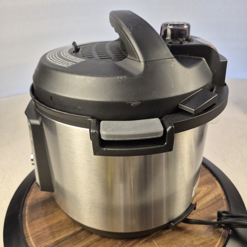 Instant Pot Duo Evo Plus 6 10-1 Multi-Use Programmable Pressure Cooker ...