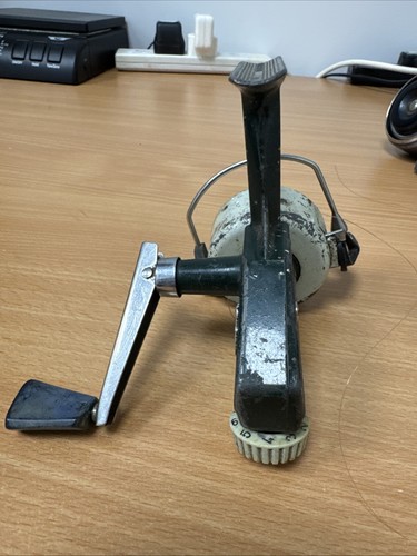 3 x Vintage Fishing Reels Abu Cardinal 44, Abu 507, Shakespeare 2700 ...