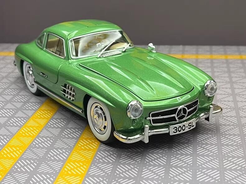 Mercedes-Benz 300SL vintage car model Light green 1:24 | eBay