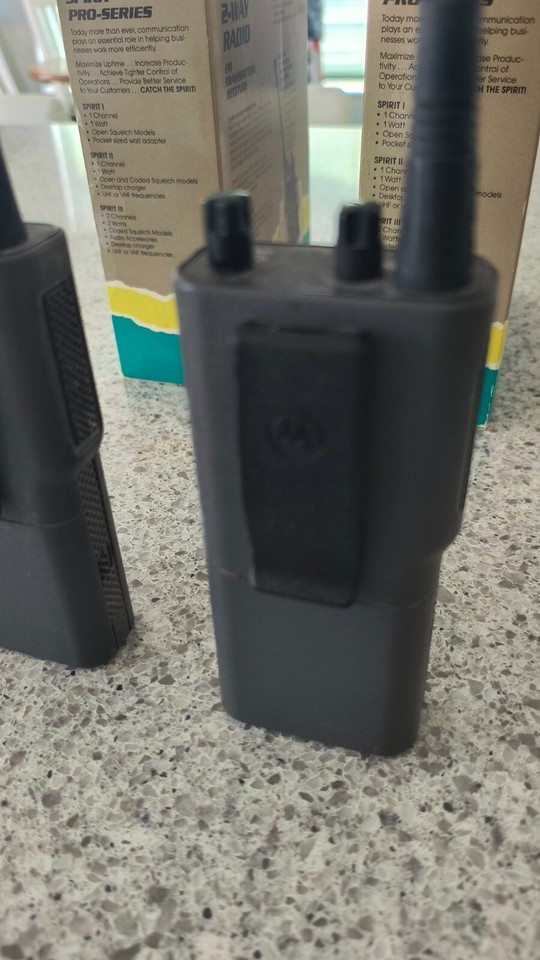 Motorola Spirit II Pro Series 2-Way Radios, Original Boxes, Manual ...