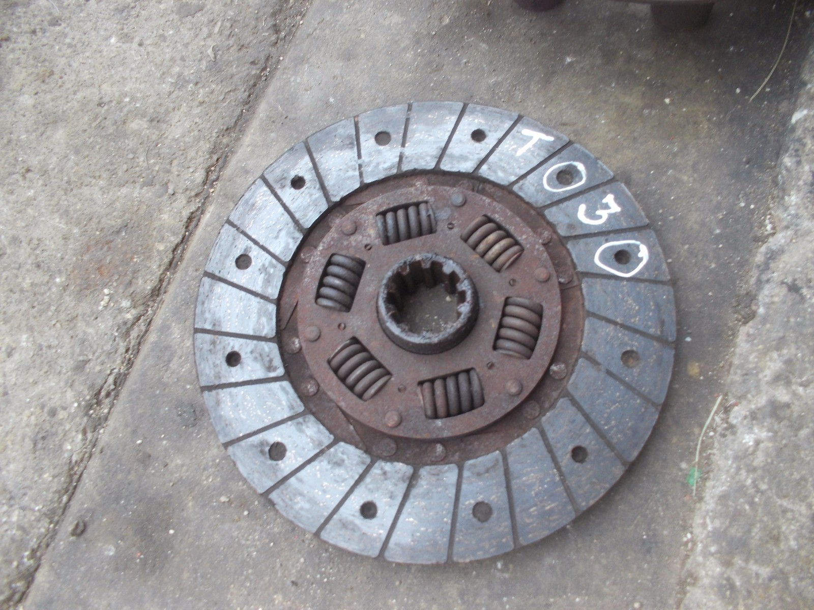 Ferguson TO30 TO 30 tractor orignl engine motor flywheel clutch ...